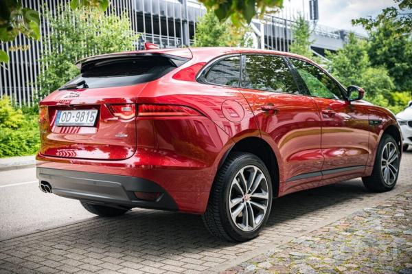 Sarkans Jaguar F-Pace 2016 Rīga, ar dzinēja tilpumu 2.00 L un nobraukumu 0 tūkst. km par 14990 €, foto 4 vietnē AUTOMOTO.COM.LV