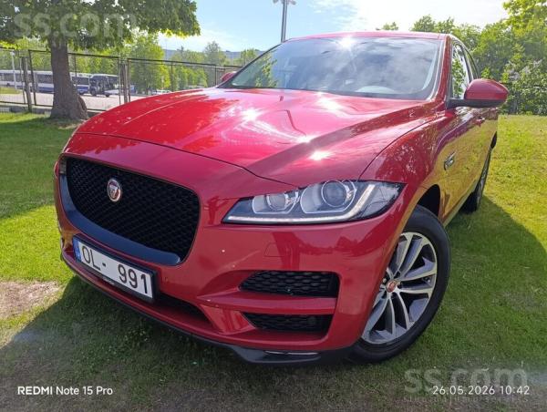 Red Jaguar F-Pace 2016 in Riga, with an engine capacity of 2.00 L and mileage of 145 thousand km for 12990 €, photo 6 on AUTOMOTO.COM.LV