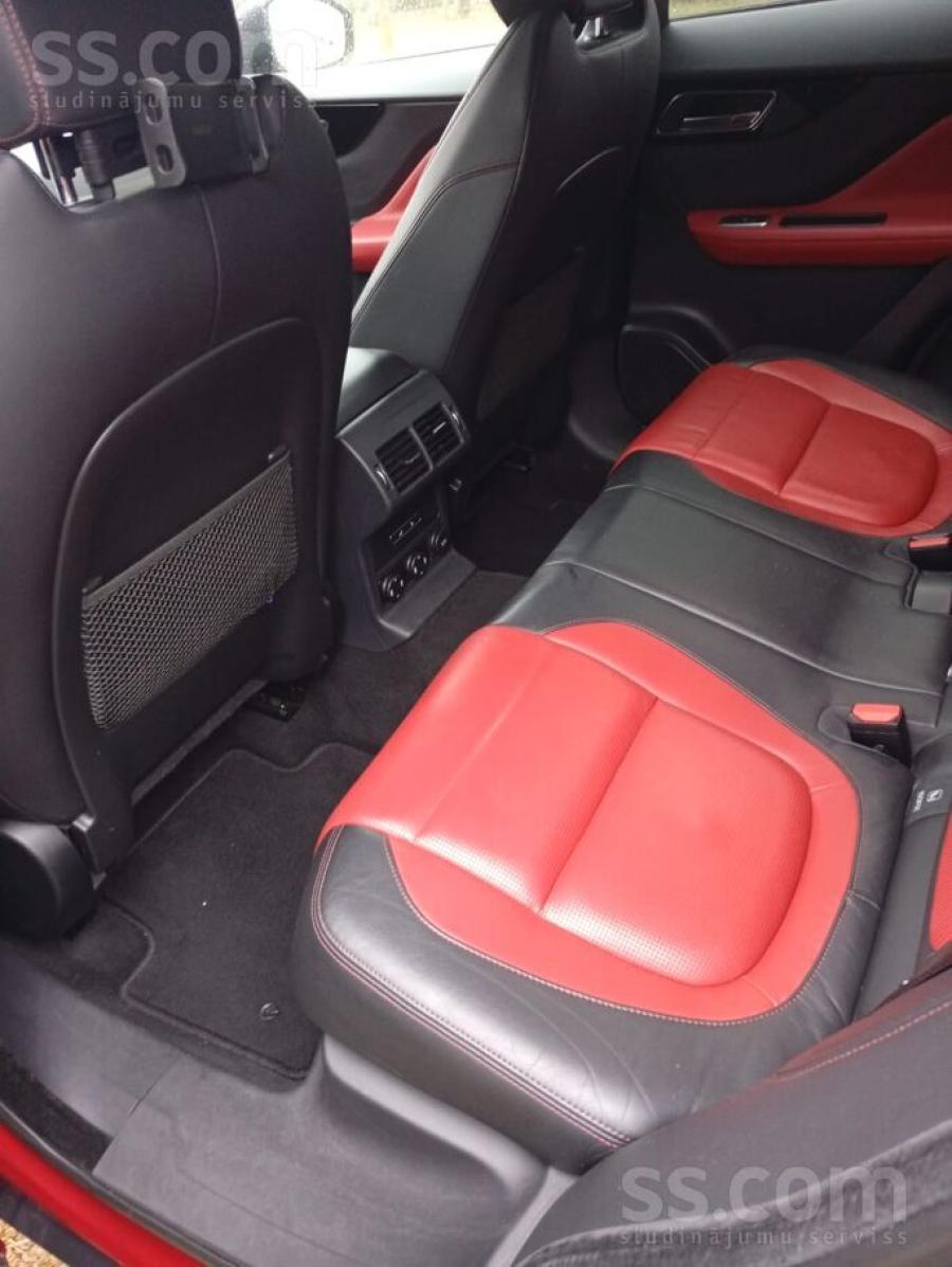 Sarkans Jaguar F-Pace 2016 Daugavpils, ar dzinēja tilpumu 2.00 L un nobraukumu 171 tūkst. km par 13700 €, foto 13 vietnē AUTOMOTO.COM.LV