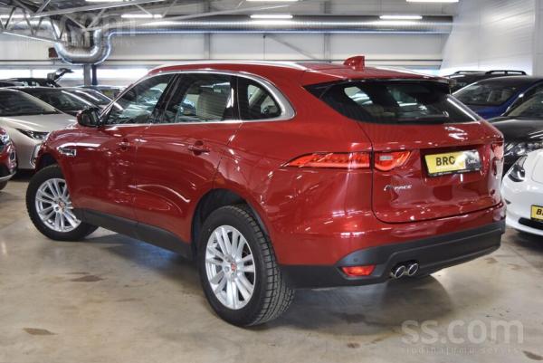 Red Jaguar F-Pace 2017 in Riga, with an engine capacity of 2.00 L and mileage of 106 thousand km for 14500 €, photo 2 on AUTOMOTO.COM.LV