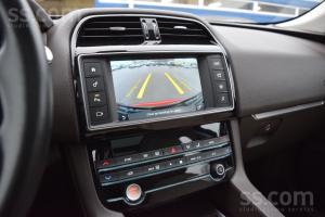 Red Jaguar F-Pace 2017 in Riga, with an engine capacity of 2.00 L and mileage of 106 thousand km for 14500 €, photo 7 on AUTOMOTO.COM.LV