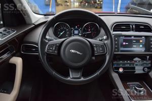 Red Jaguar F-Pace 2017 in Riga, with an engine capacity of 2.00 L and mileage of 106 thousand km for 14500 €, photo 11 on AUTOMOTO.COM.LV