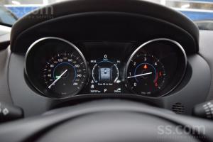 Red Jaguar F-Pace 2017 in Riga, with an engine capacity of 2.00 L and mileage of 106 thousand km for 14500 €, photo 12 on AUTOMOTO.COM.LV