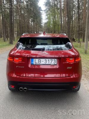 Red Jaguar F-Pace 2017 in Riga, with an engine capacity of 2.00 L and mileage of 116 thousand km for 14500 €, photo 4 on AUTOMOTO.COM.LV