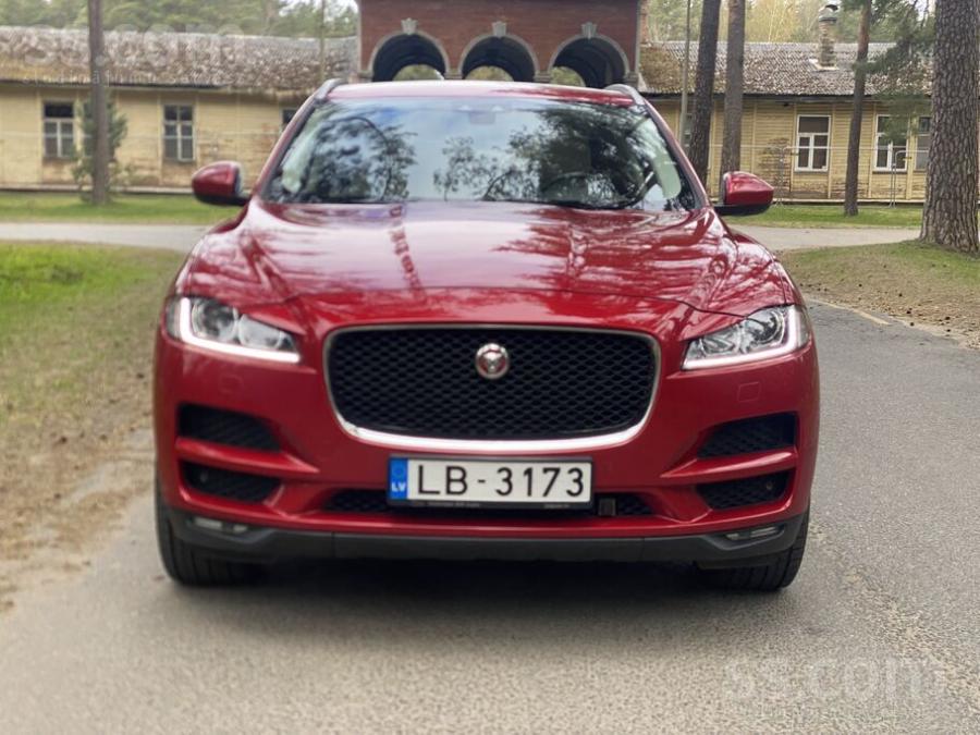 Red Jaguar F-Pace 2017 in Riga, with an engine capacity of 2.00 L and mileage of 116 thousand km for 14500 €, photo 6 on AUTOMOTO.COM.LV