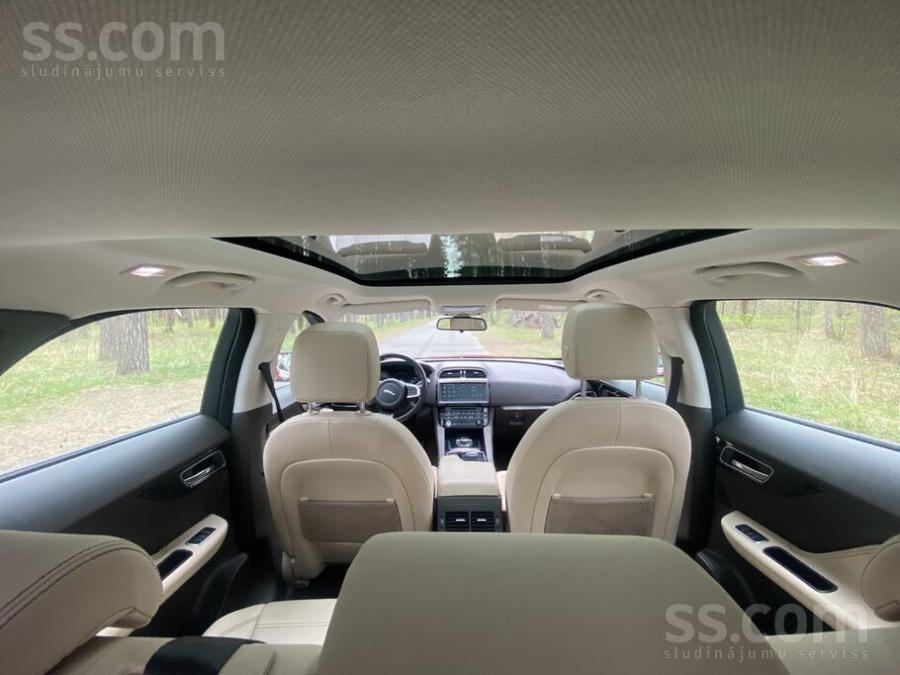 Red Jaguar F-Pace 2017 in Riga, with an engine capacity of 2.00 L and mileage of 116 thousand km for 14500 €, photo 8 on AUTOMOTO.COM.LV