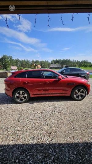 Sarkans Jaguar F-Pace 2017 Alīta, ar dzinēja tilpumu 3.00 L un nobraukumu 145 tūkst. km par 21000 €, foto 5 vietnē AUTOMOTO.COM.LV