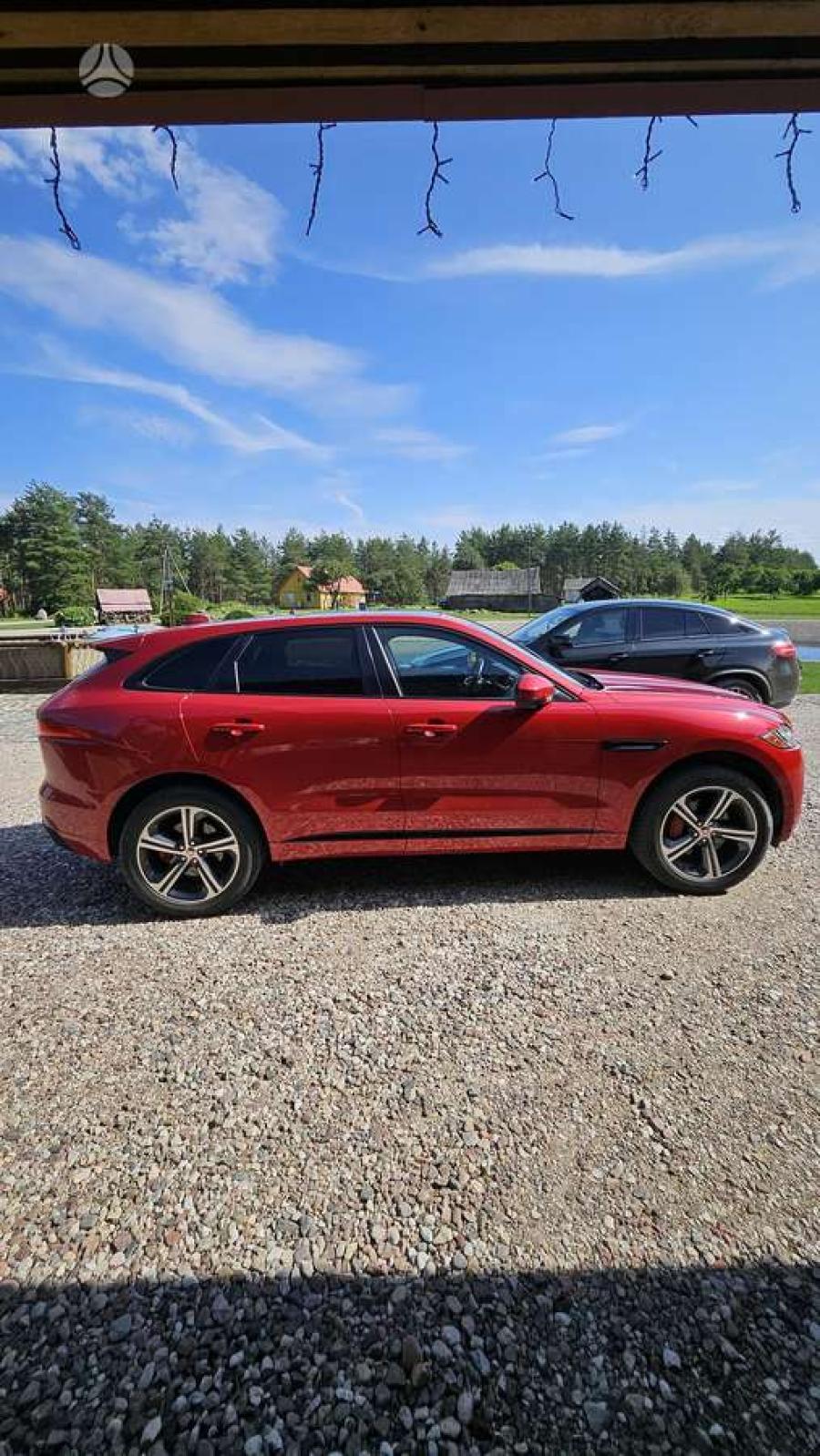 Sarkans Jaguar F-Pace 2017 Alīta, ar dzinēja tilpumu 3.00 L un nobraukumu 145 tūkst. km par 21000 €, foto 5 vietnē AUTOMOTO.COM.LV