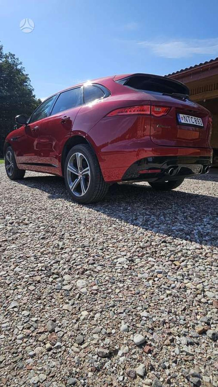 Sarkans Jaguar F-Pace 2017 Alīta, ar dzinēja tilpumu 3.00 L un nobraukumu 145 tūkst. km par 21000 €, foto 10 vietnē AUTOMOTO.COM.LV