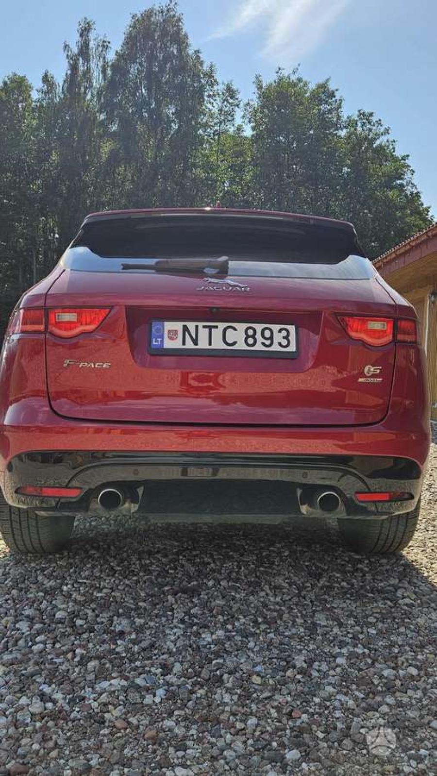 Sarkans Jaguar F-Pace 2017 Alīta, ar dzinēja tilpumu 3.00 L un nobraukumu 145 tūkst. km par 21000 €, foto 13 vietnē AUTOMOTO.COM.LV
