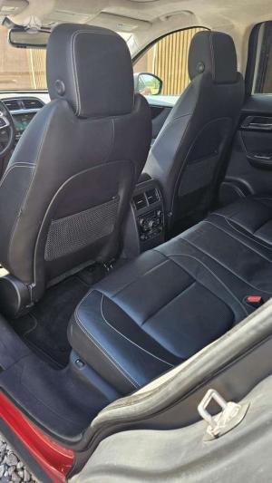 Sarkans Jaguar F-Pace 2017 Alīta, ar dzinēja tilpumu 3.00 L un nobraukumu 145 tūkst. km par 21000 €, foto 23 vietnē AUTOMOTO.COM.LV
