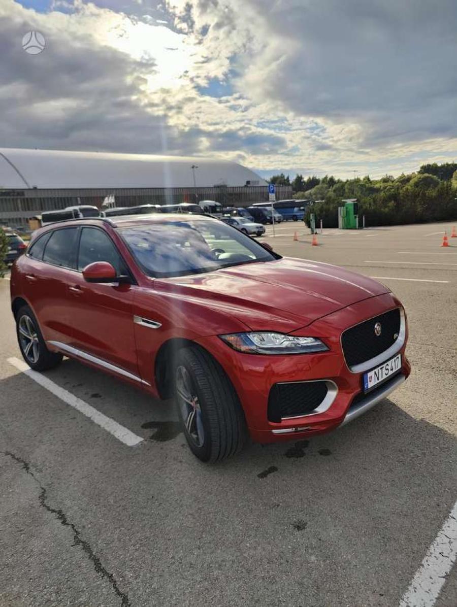 Sarkans Jaguar F-Pace 2017 Šauļi, ar dzinēja tilpumu 3.00 L un nobraukumu 137 tūkst. km par 20000 €, foto 3 vietnē AUTOMOTO.COM.LV