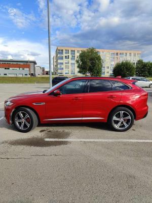 Sarkans Jaguar F-Pace 2017 Šauļi, ar dzinēja tilpumu 3.00 L un nobraukumu 137 tūkst. km par 20000 €, foto 4 vietnē AUTOMOTO.COM.LV