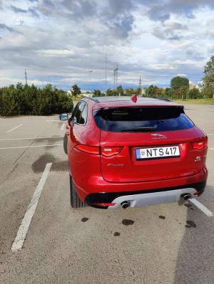 Sarkans Jaguar F-Pace 2017 Šauļi, ar dzinēja tilpumu 3.00 L un nobraukumu 137 tūkst. km par 20000 €, foto 6 vietnē AUTOMOTO.COM.LV