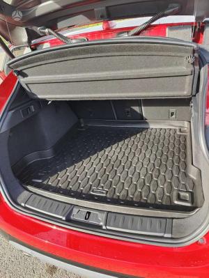 Sarkans Jaguar F-Pace 2017 Šauļi, ar dzinēja tilpumu 3.00 L un nobraukumu 137 tūkst. km par 20000 €, foto 15 vietnē AUTOMOTO.COM.LV