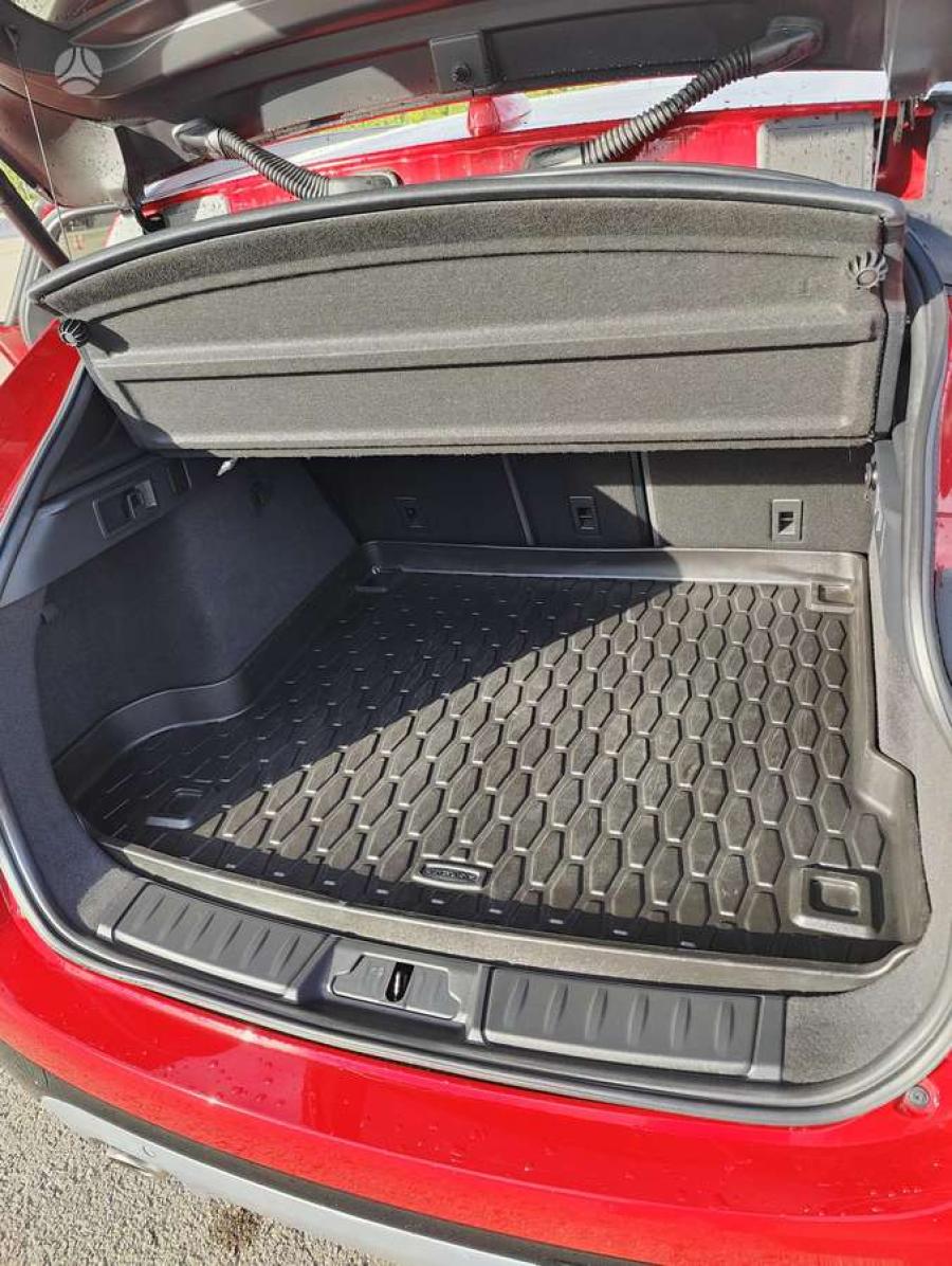 Sarkans Jaguar F-Pace 2017 Šauļi, ar dzinēja tilpumu 3.00 L un nobraukumu 137 tūkst. km par 20000 €, foto 15 vietnē AUTOMOTO.COM.LV