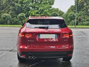 Sarkans Jaguar F-Pace 2017 Tauragė, ar dzinēja tilpumu 2.00 L un nobraukumu 120 tūkst. km par 10900 €, foto 9 vietnē AUTOMOTO.COM.LV