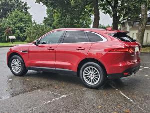 Sarkans Jaguar F-Pace 2017 Tauragė, ar dzinēja tilpumu 2.00 L un nobraukumu 120 tūkst. km par 10900 €, foto 11 vietnē AUTOMOTO.COM.LV