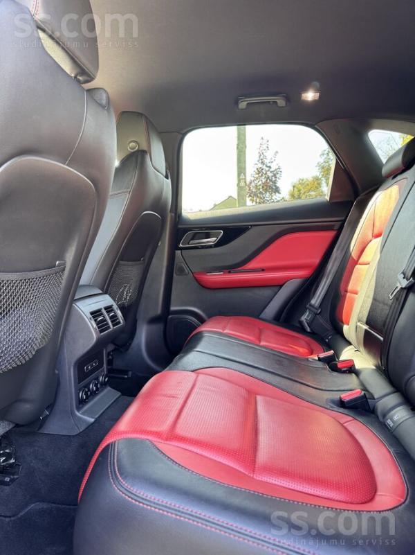 Jaguar F-Pace 2017 Rīga vietnē Sarkans Jaguar F-Pace 2017 Rīga, ar dzinēja tilpumu 2.00 L un nobraukumu 170 tūkst. km par 13500 €, foto 7 vietnē AUTOMOTO.COM.LV