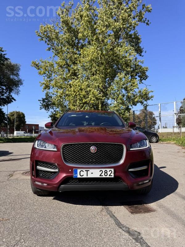 Jaguar F-Pace 2017 Rīga vietnē Sarkans Jaguar F-Pace 2017 Rīga, ar dzinēja tilpumu 2.00 L un nobraukumu 170 tūkst. km par 13500 €, foto 9 vietnē AUTOMOTO.COM.LV
