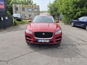 Sarkans Jaguar F-Pace 2018 Rīga, ar dzinēja tilpumu 2.00 L un nobraukumu 170 tūkst. km par 15990 €, foto 4 vietnē AUTOMOTO.COM.LV