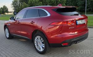 Red Jaguar F-Pace 2018 in Riga, with an engine capacity of 2.00 L and mileage of 130 thousand km for 15800 €, photo 5 on AUTOMOTO.COM.LV