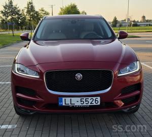 Red Jaguar F-Pace 2018 in Riga, with an engine capacity of 2.00 L and mileage of 130 thousand km for 15800 €, photo 7 on AUTOMOTO.COM.LV