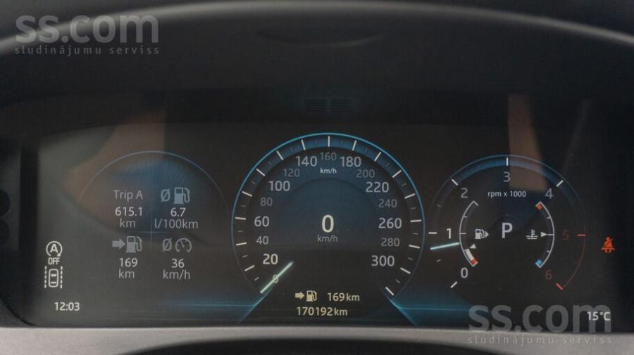 Sarkans Jaguar F-Pace 2018 Rīga, ar dzinēja tilpumu 2.00 L un nobraukumu 170 tūkst. km par 15990 €, foto 26 vietnē AUTOMOTO.COM.LV