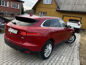 Red Jaguar F-Pace 2018 in Tukums, with an engine capacity of 2.00 L and mileage of 127 thousand km for 13990 €, photo 3 on AUTOMOTO.COM.LV