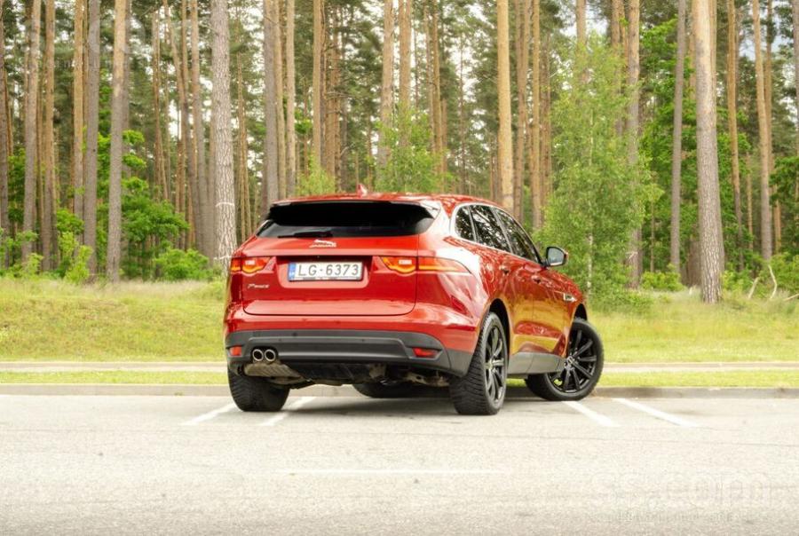 Red Jaguar F-Pace 2018 in Riga, with an engine capacity of 2.00 L and mileage of 170 thousand km for 14590 €, photo 6 on AUTOMOTO.COM.LV