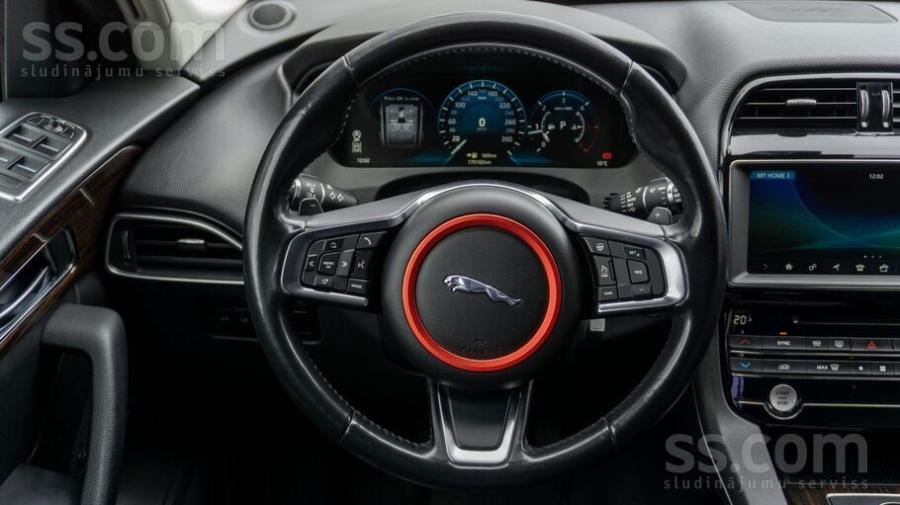Red Jaguar F-Pace 2018 in Riga, with an engine capacity of 2.00 L and mileage of 170 thousand km for 14590 €, photo 14 on AUTOMOTO.COM.LV