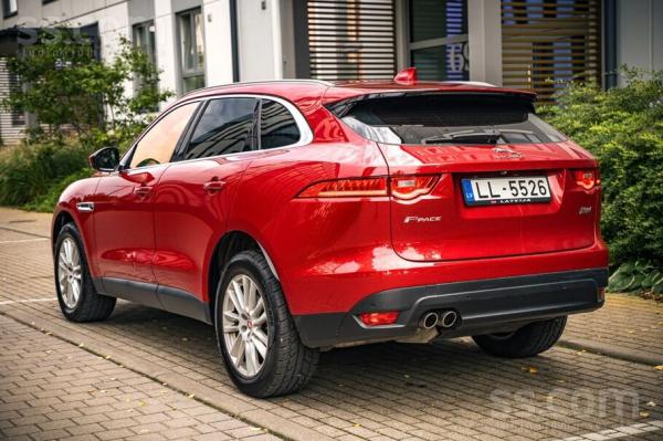 Jaguar F-Pace 2018 Rīga vietnē Sarkans Jaguar F-Pace 2018 Rīga, ar dzinēja tilpumu 2.00 L un nobraukumu 136 tūkst. km par 11990 €, foto 7 vietnē AUTOMOTO.COM.LV