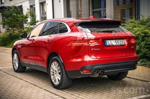 Sarkans Jaguar F-Pace 2018 Rīga, ar dzinēja tilpumu 2.00 L un nobraukumu 136 tūkst. km par 11990 €, foto 7 vietnē AUTOMOTO.COM.LV