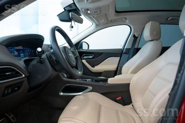 Red Jaguar F-Pace 2019 in Riga, with an engine capacity of 2.00 L and mileage of 27 thousand km for 19990 €, photo 7 on AUTOMOTO.COM.LV
