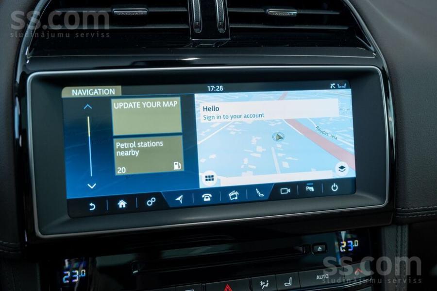 Sarkans Jaguar F-Pace 2019 Rīga, ar dzinēja tilpumu 2.00 L un nobraukumu 27 tūkst. km par 19990 €, foto 23 vietnē AUTOMOTO.COM.LV