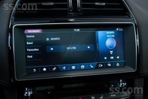Sarkans Jaguar F-Pace 2019 Rīga, ar dzinēja tilpumu 2.00 L un nobraukumu 27 tūkst. km par 19990 €, foto 24 vietnē AUTOMOTO.COM.LV