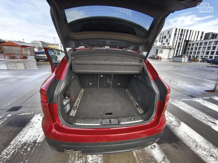 Sarkans Jaguar F-Pace 2020 Viļņa, ar dzinēja tilpumu 2.00 L un nobraukumu 150 tūkst. km par 14999 €, foto 17 vietnē AUTOMOTO.COM.LV