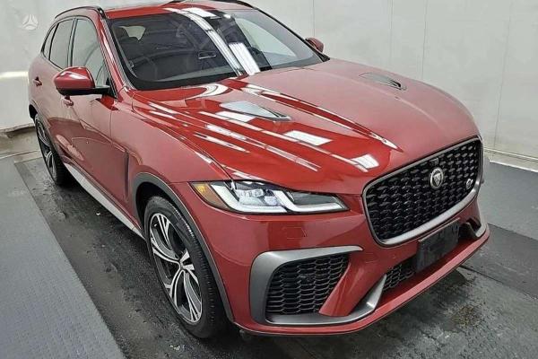 Red Jaguar F-Pace 2021 in Klaipeda, with an engine capacity of 5.00 L and mileage of 38 thousand km for 68900 €, photo 1 on AUTOMOTO.COM.LV