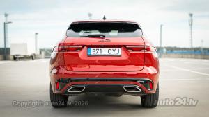 Red Jaguar F-Pace 2023 in Tallinn, with an engine capacity of 3.00 L and mileage of 35 thousand km for 53500 €, photo 5 on AUTOMOTO.COM.LV
