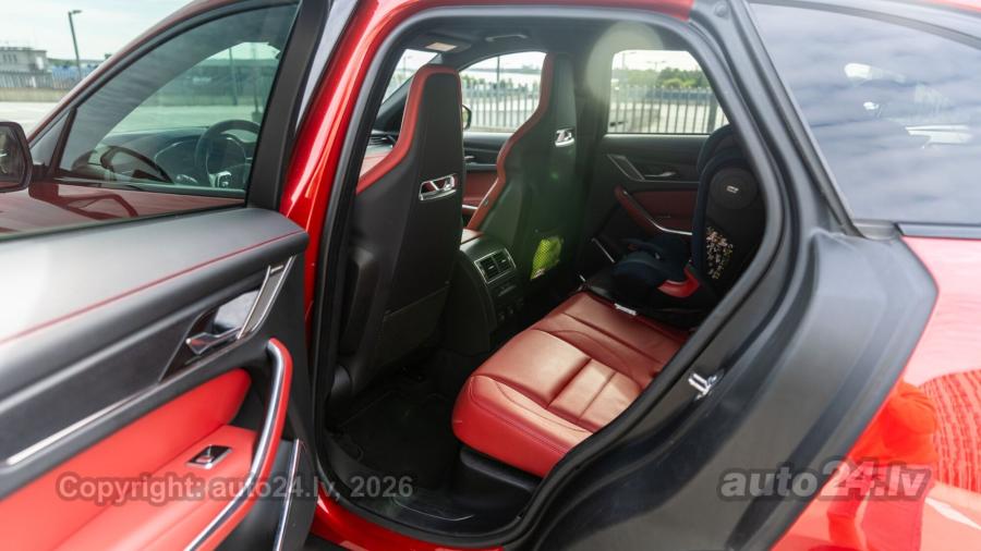 Red Jaguar F-Pace 2023 in Tallinn, with an engine capacity of 3.00 L and mileage of 35 thousand km for 53500 €, photo 14 on AUTOMOTO.COM.LV