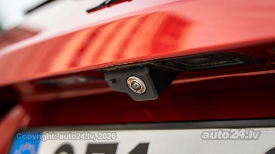 Red Jaguar F-Pace 2023 in Tallinn, with an engine capacity of 3.00 L and mileage of 35 thousand km for 53500 €, photo 30 on AUTOMOTO.COM.LV