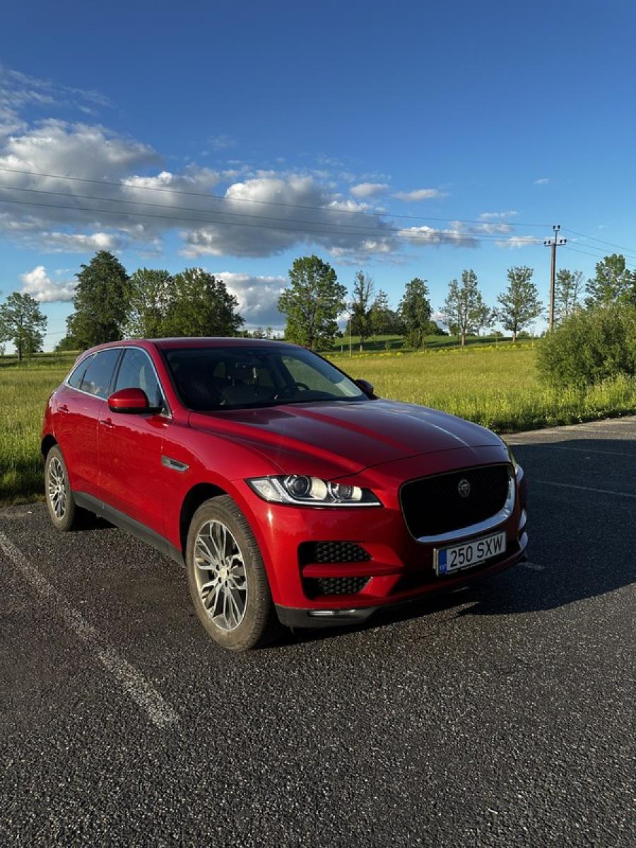 Red Jaguar F-Pace 2017 in Kohtla-Jarve, with an engine capacity of 0.22 L and mileage of 151 thousand km for 16500 €, photo 14 on AUTOMOTO.COM.LV