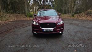 Jaguar F-Pace 2016 in Tallinn, with an engine capacity of 2.00 L and mileage of 143 thousand km for 15490 €, photo 4 on AUTOMOTO.COM.LV