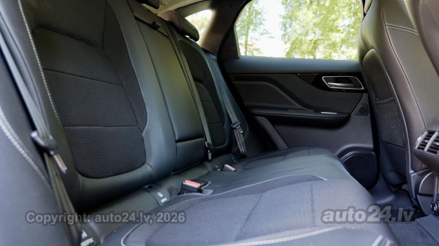Jaguar F-Pace 2020 Tallina, ar dzinēja tilpumu 2.00 L un nobraukumu 66 tūkst. km par 23500 €, foto 15 vietnē AUTOMOTO.COM.LV