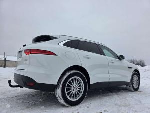 Balts Jaguar F-Pace 2016 Tauragė, ar dzinēja tilpumu 2.00 L un nobraukumu 150 tūkst. km par 12900 €, foto 5 vietnē AUTOMOTO.COM.LV