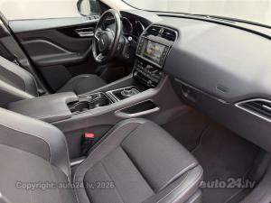 Balts Jaguar F-Pace 2016 Tallina, ar dzinēja tilpumu 0.00 L un nobraukumu 122 tūkst. km par 17999 €, foto 11 vietnē AUTOMOTO.COM.LV