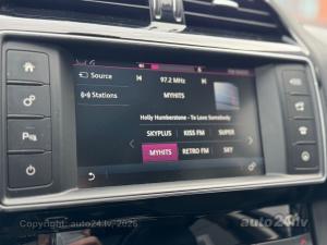 Balts Jaguar F-Pace 2016 Tallina, ar dzinēja tilpumu 0.00 L un nobraukumu 122 tūkst. km par 17999 €, foto 17 vietnē AUTOMOTO.COM.LV