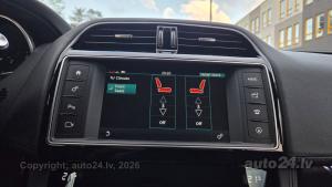 Balts Jaguar F-Pace 2016 Tallina, ar dzinēja tilpumu 2.00 L un nobraukumu 178 tūkst. km par 14900 €, foto 17 vietnē AUTOMOTO.COM.LV