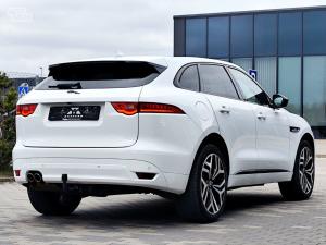 White Jaguar F-Pace 2016 in Siauliai, with an engine capacity of 2.00 L and mileage of 157 thousand km for 15300 €, photo 8 on AUTOMOTO.COM.LV