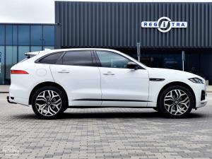 White Jaguar F-Pace 2016 in Siauliai, with an engine capacity of 2.00 L and mileage of 157 thousand km for 15300 €, photo 9 on AUTOMOTO.COM.LV